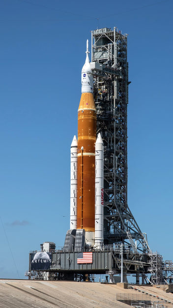 NASA SLS Model Rocket 1:200 Scale - Pre Assembled and Launch Ready ...